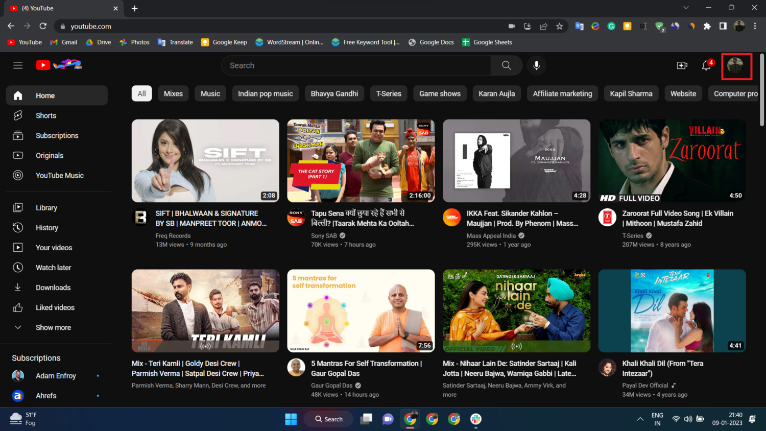 Cómo hacer un banner de YouTube [+5 herramientas] - AFFRT